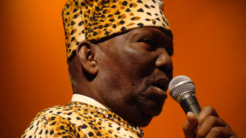 Papá Roncón: ícono de identidad cultural afroecuatoriana | Wambra Medio ...